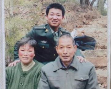 Chen Hongjun was awarded the "Seven Medals": He had a dream of being a ...