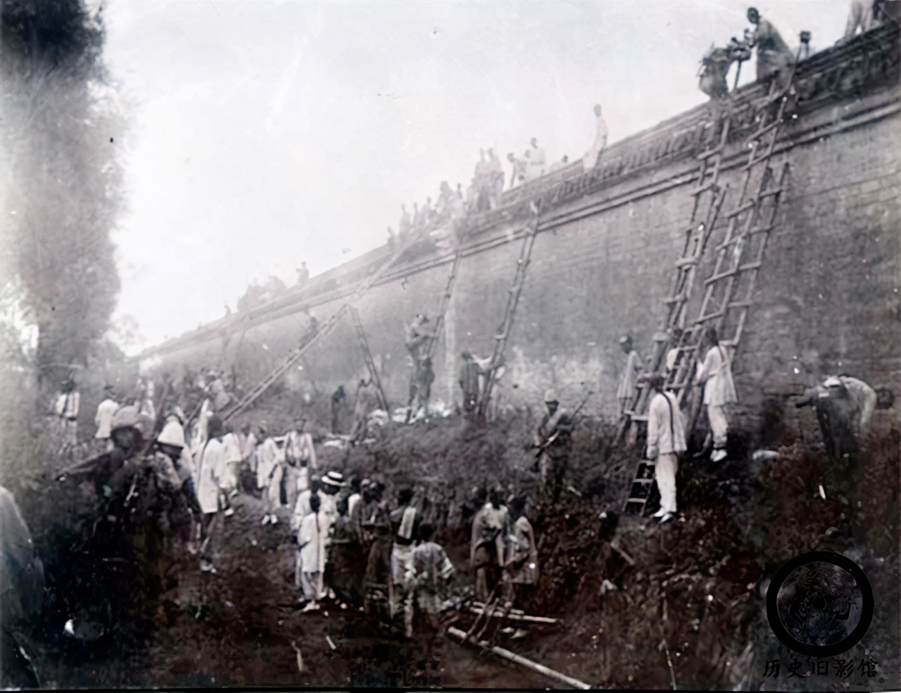 Old photo at the end of the Qing Dynasty: The landlord and the ...