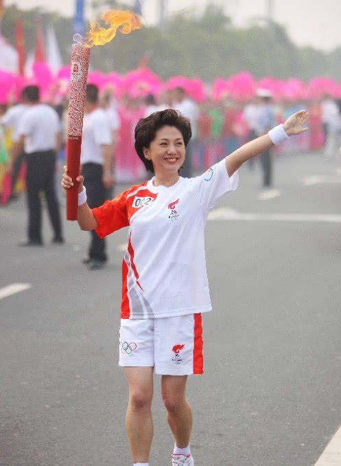 The husband of the pillar of CCTV, Haixia, was exposed. It turned out ...