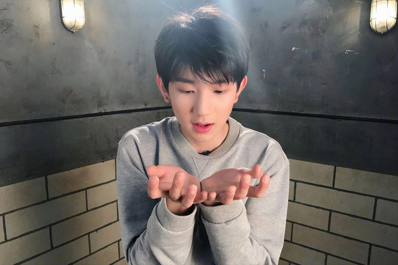 Yang Shuo was exposed to derailment again?After the two scandals, how to talk about "good men ...