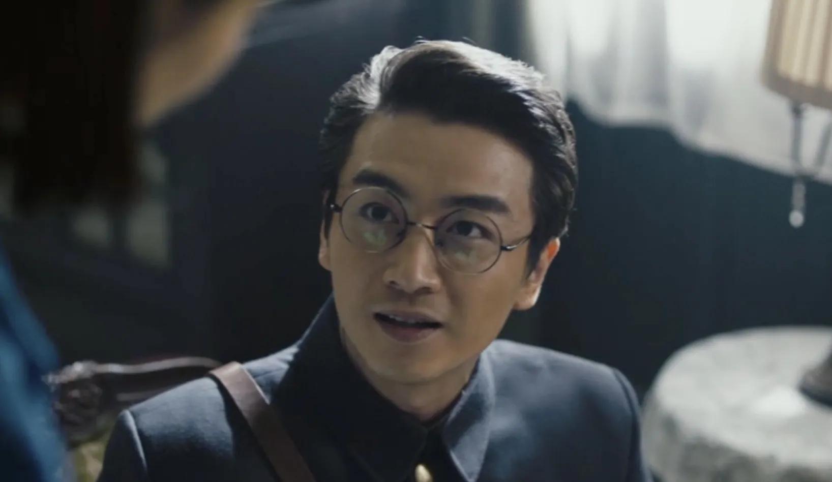 Chen Xiao Military Uniform Style - iNEWS