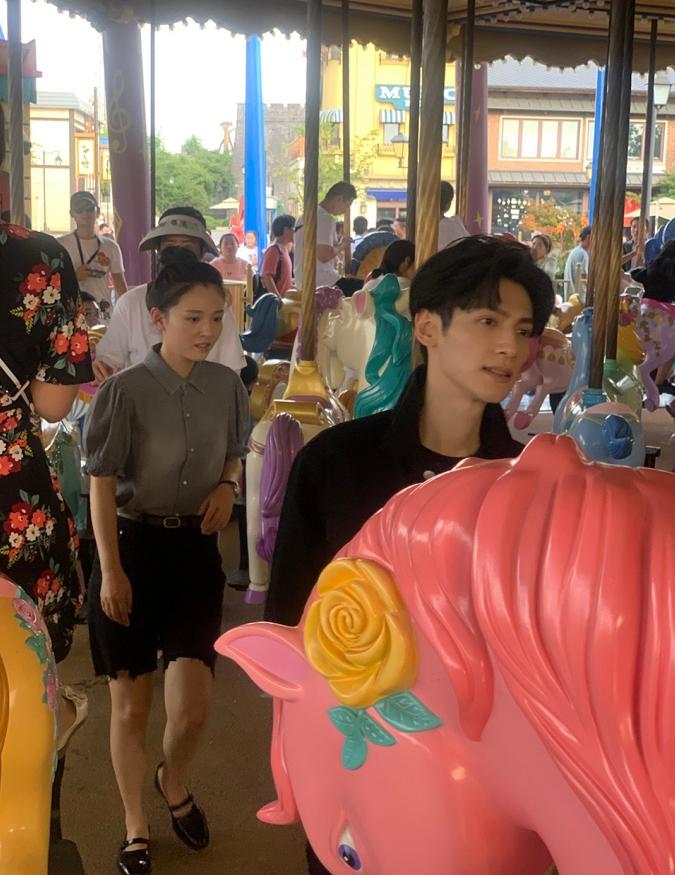 Wu Qian and Luo Yunxi "The Light Chaser" Reuters, Wu Qian's decree ...