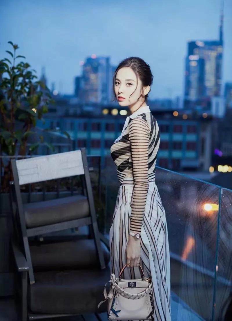 Ouyang Nana Chen Yuqi Tang Yan Yang Mire Banaza - iNEWS