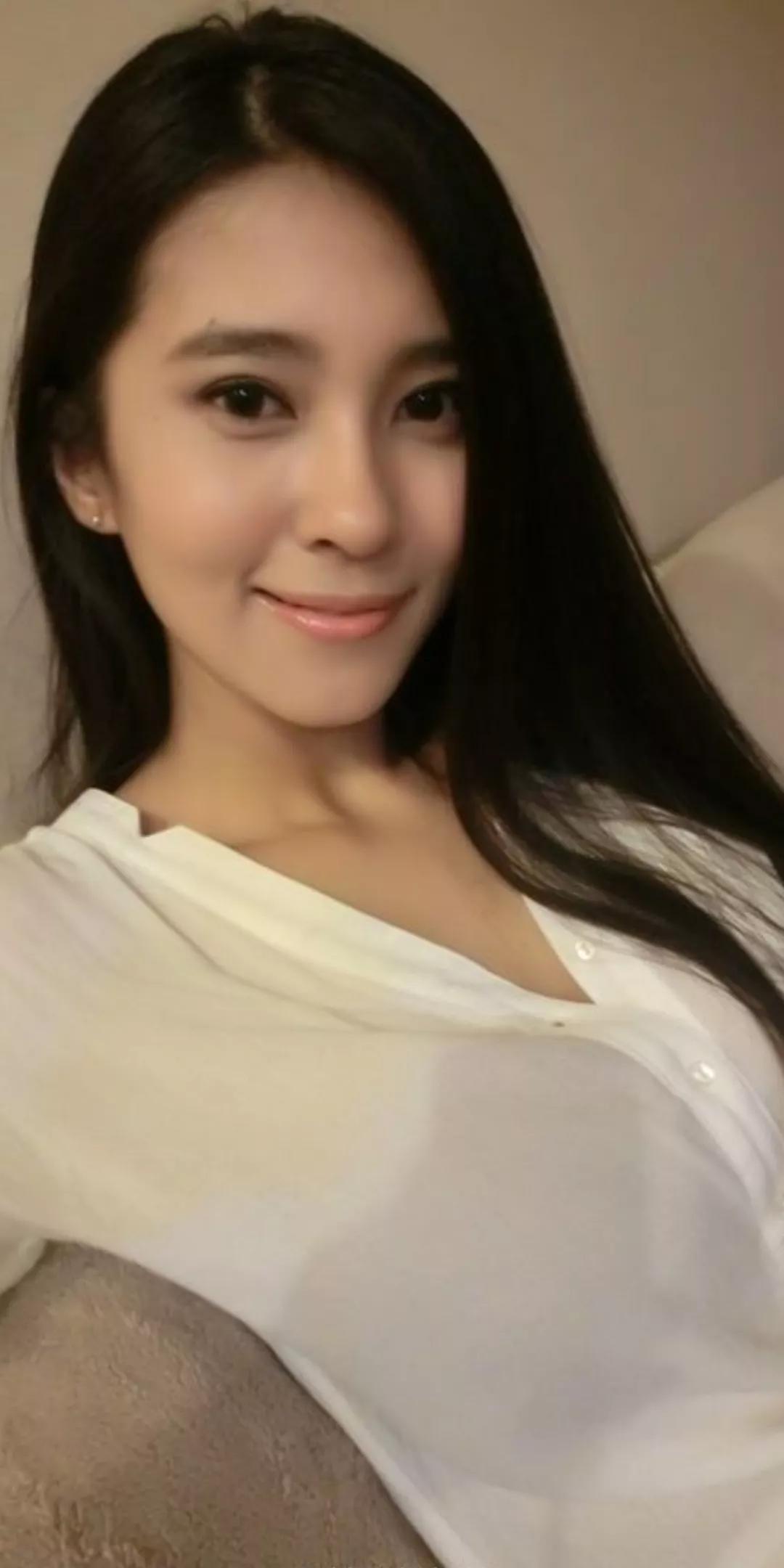 Fashion model born in the 90s, a proud figure with a height of 178, Liu Xiaoyu's ex-girlfriend ...