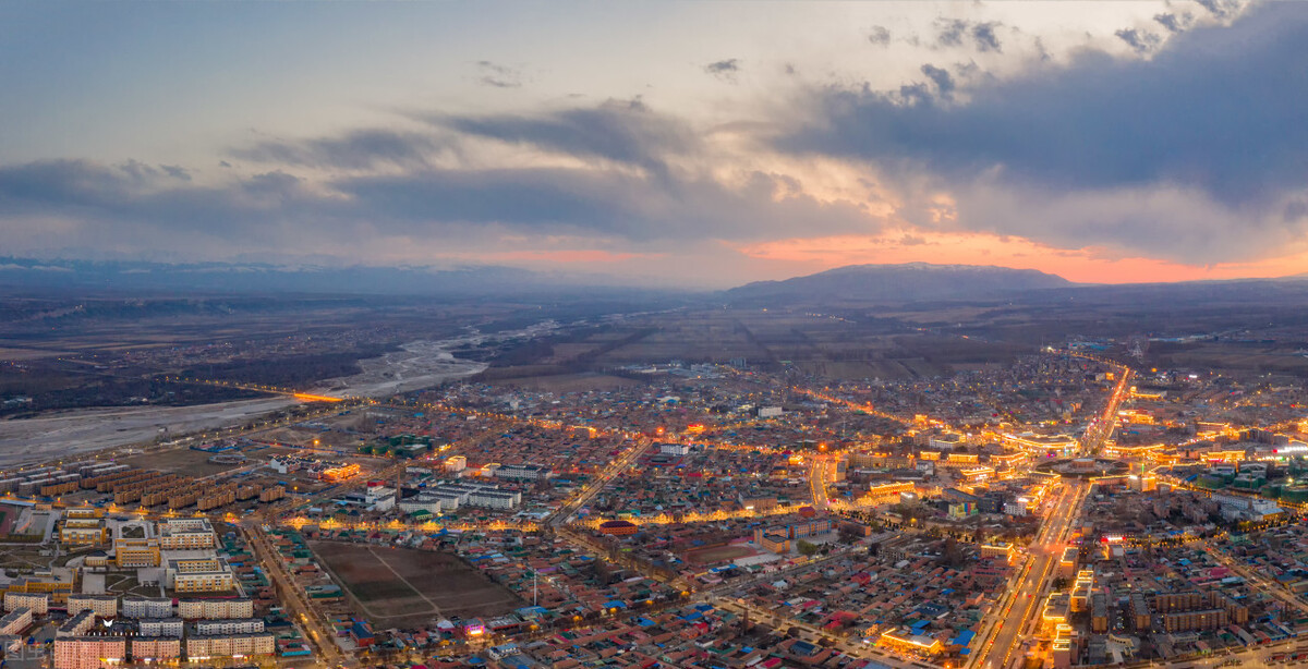 The basis of "Zhou Yi * Prediction" "Bagua Guangxiang (2)" - iNEWS