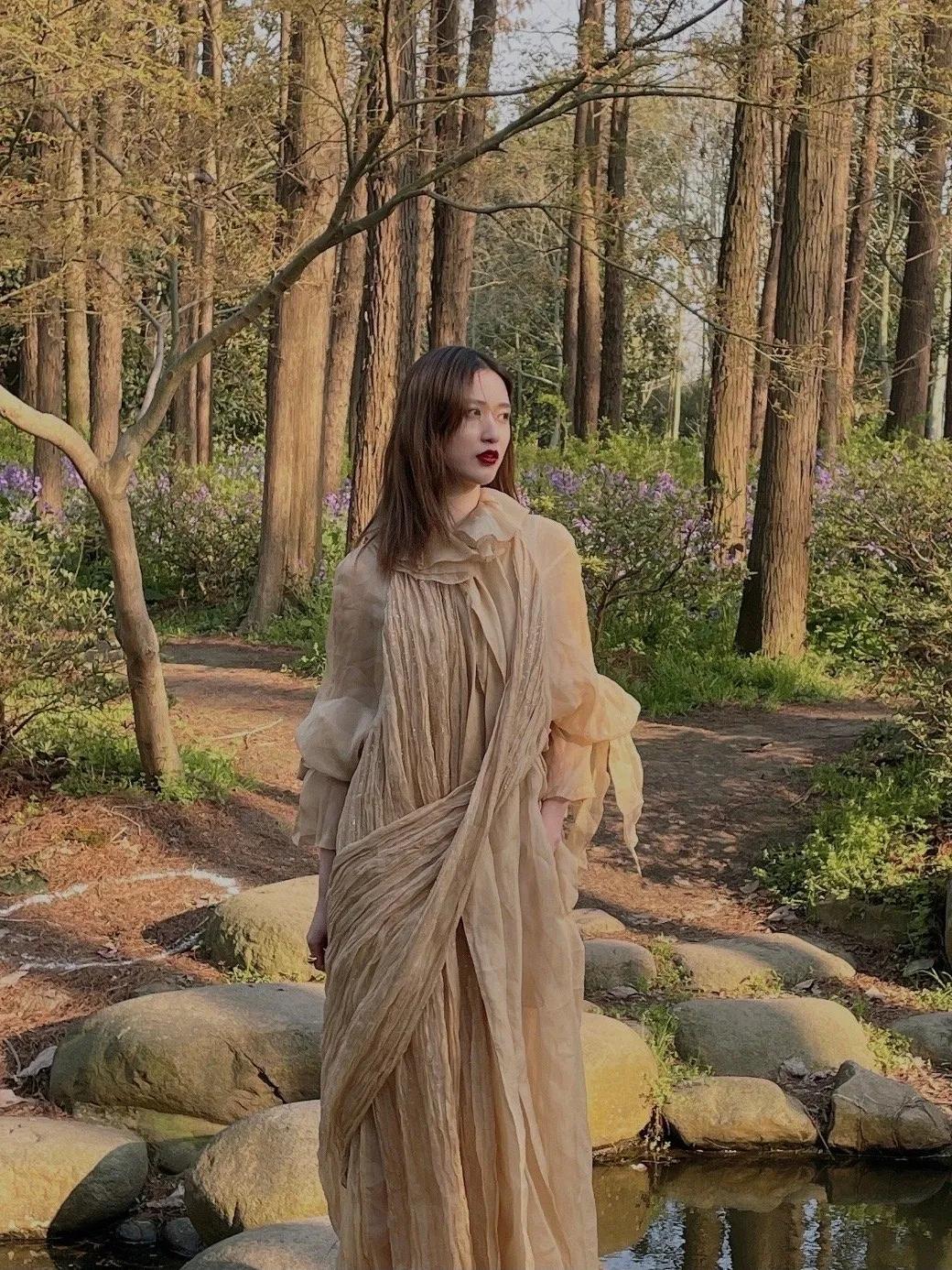 Star Beauty: Yan Danchen, Wu Zhehan Photo Album - iNEWS