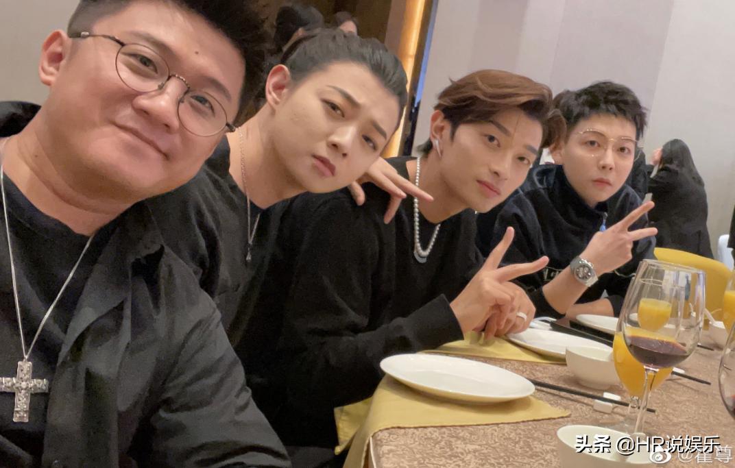 Huo Zun and Chen Lu unilaterally officially announced their love affair ...