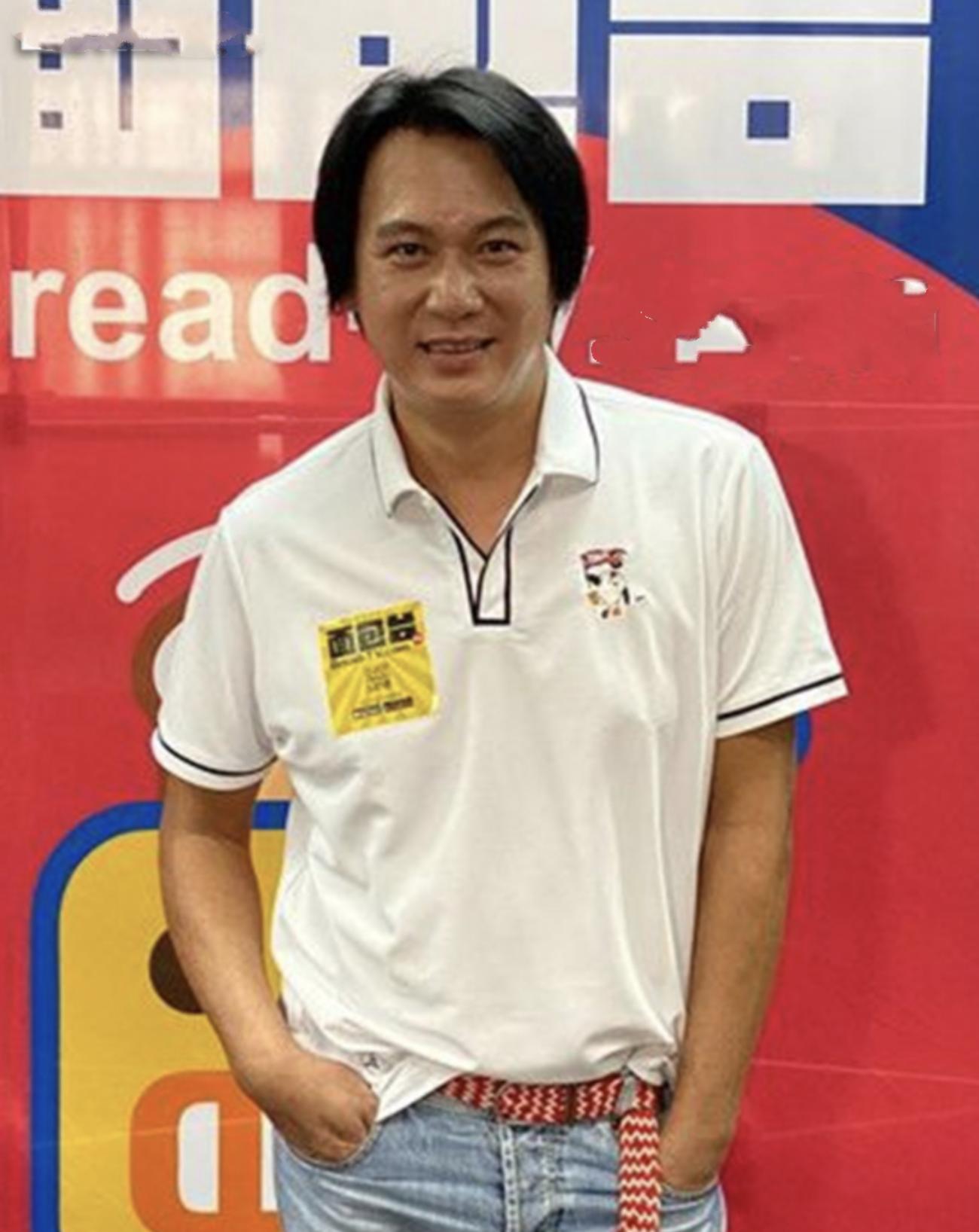 48-year-old Zhen Zhiqiang was invited to be the judge of Asian sisters ...