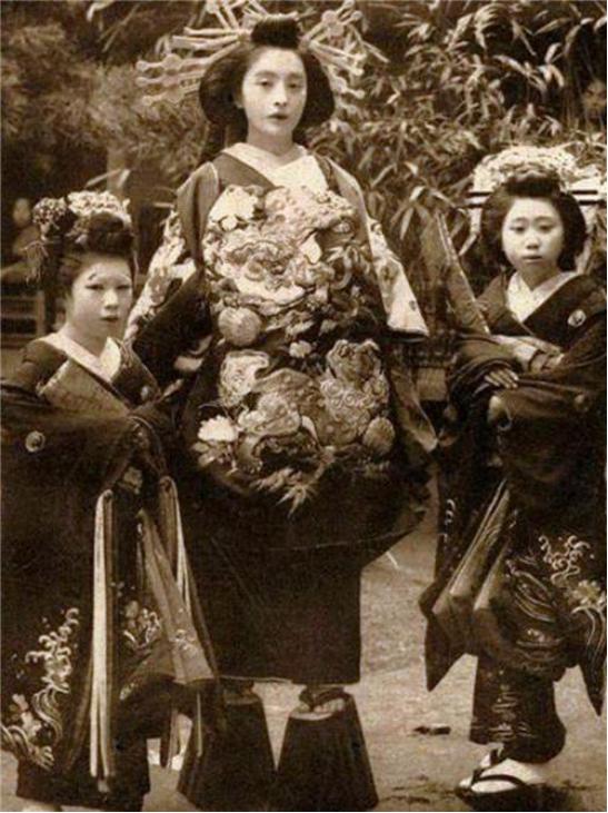 Japanese Oiran: The status is more distinguished than the guest, and ...