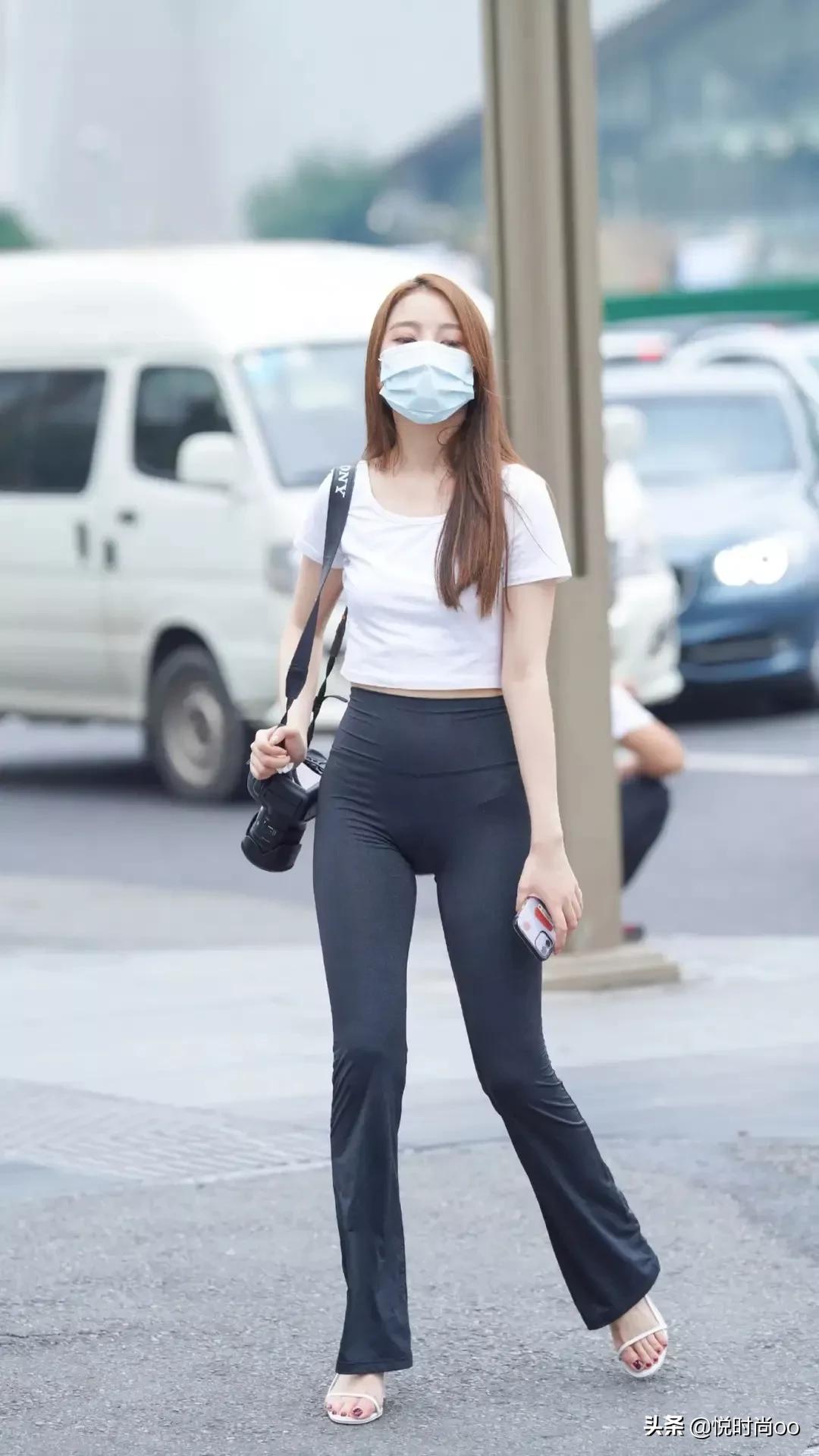 Micro horn with high waist and short sleeves, slender and charming ...