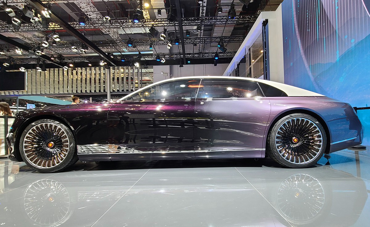 The new Hongqi L series unveiled, 1+2 seat layout, will restart the ...