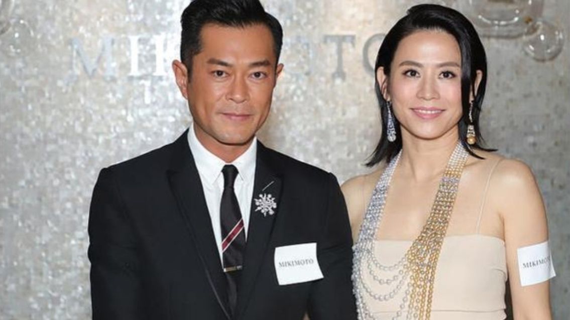 Louis Koo is a role model for Zheng Shuang, one person shoulders half ...