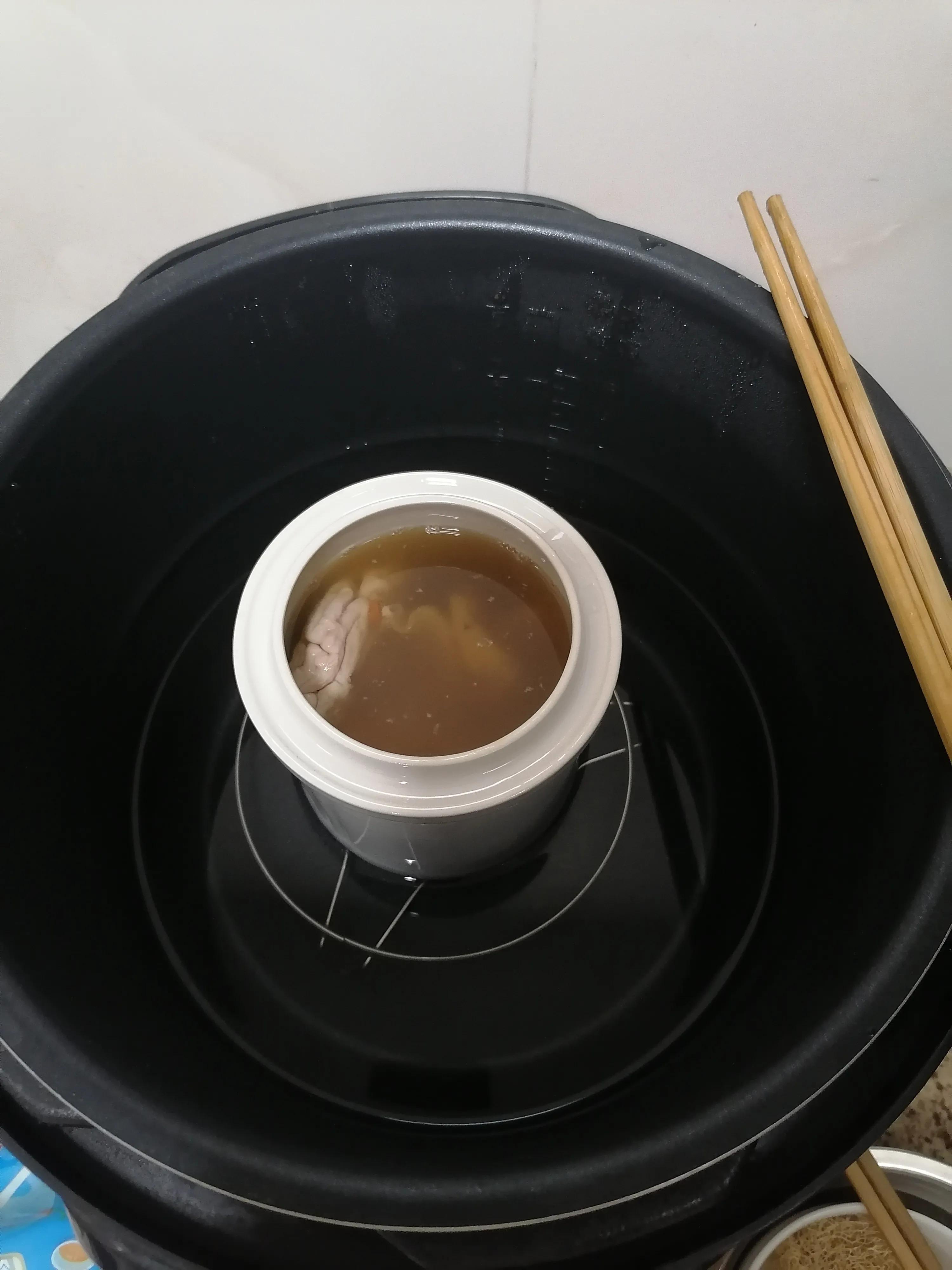 Stewed Pig Brain with Gastrodia - iNEWS