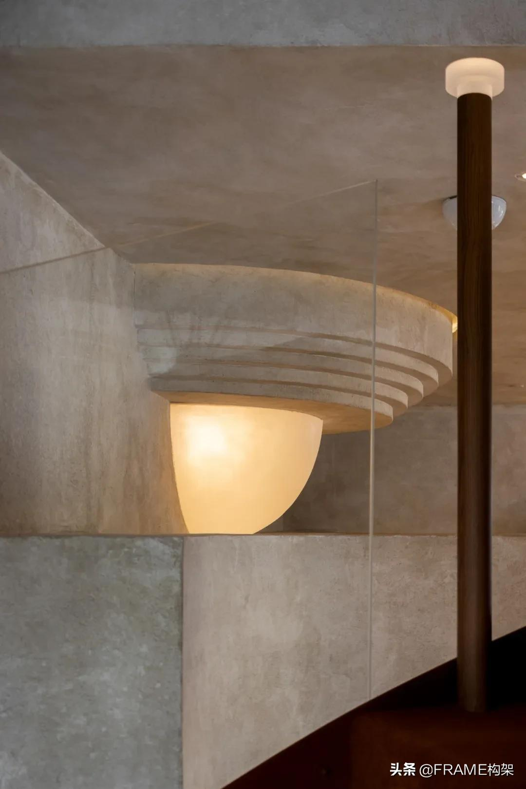 The retro-futuristic buyer shop AUDREY, the space design expresses the ...