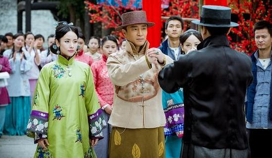He Zhonghua: From Peking opera martial artist to costume knight, why do ...