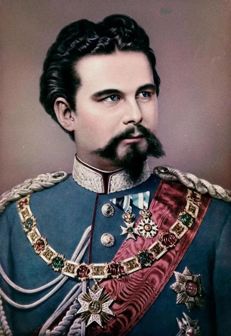 Ludwig II built Neuschwanstein Castle for Princess Sissi, and ...
