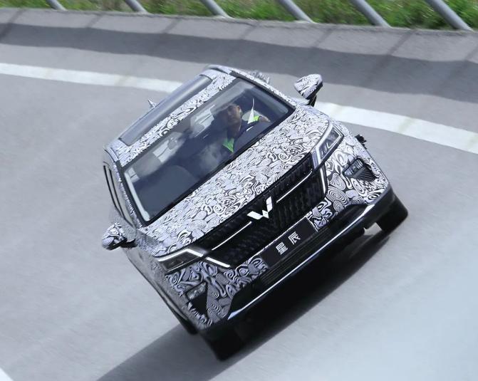Strong both inside and outside, the brand's first strategic SUV Wuling ...