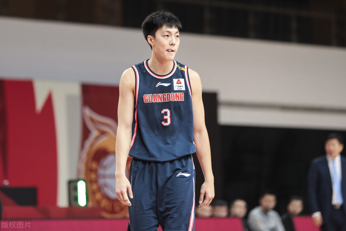 Hu Mingxuan was invited by the Bucks to participate in the summer ...