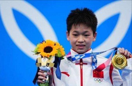 Chen Ruolin has maintained a record of 442 points in the 10-meter ...