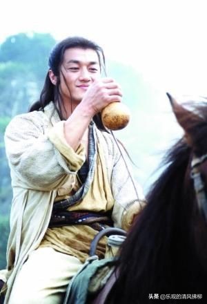 The third version of Linghu fights against Tian Boguang, who pretends ...