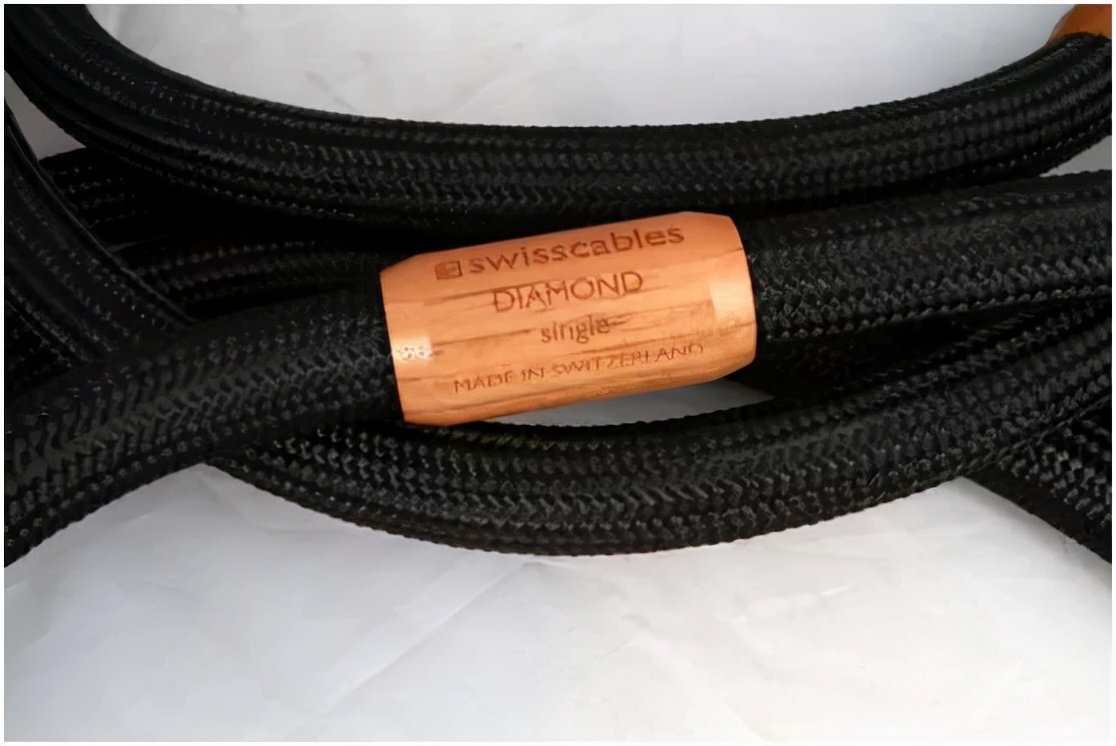 See the SwissCables Diamond speaker cable - iNEWS