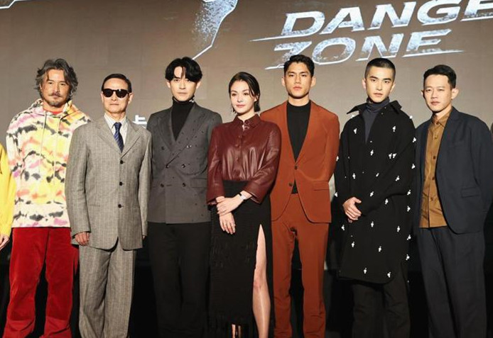 39-year-old Zhou Yimin attended the event and had a fat face. He rarely ...