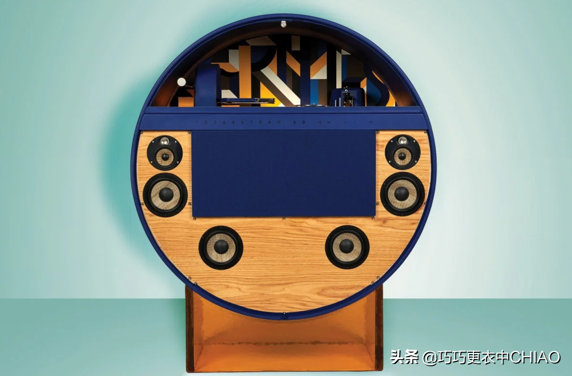 Hermès injects luxury into the vinyl record player through Bauhaus ...