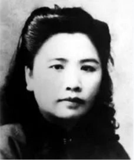 Female agent Wang Manxia married a high-ranking KMT official. After her ...