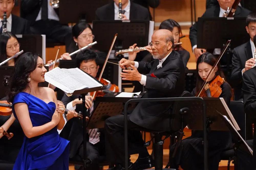 To transfer the light and heat of music to more people, 96-year-old Cao ...