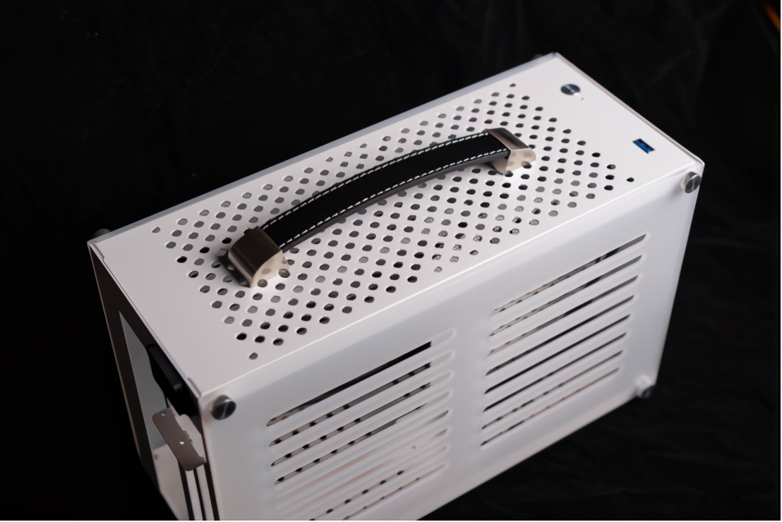 Overclocking three Hummingbird I100 chassis installation experience ...