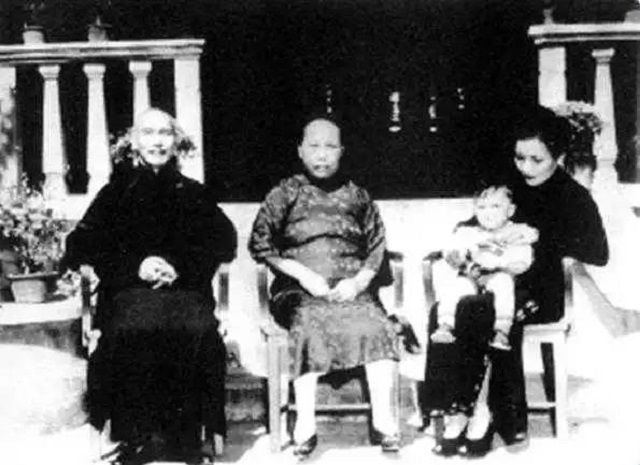 Chiang Ching-kuo, who scolded his father in the Soviet Union for 12 years, wanted to go to ...