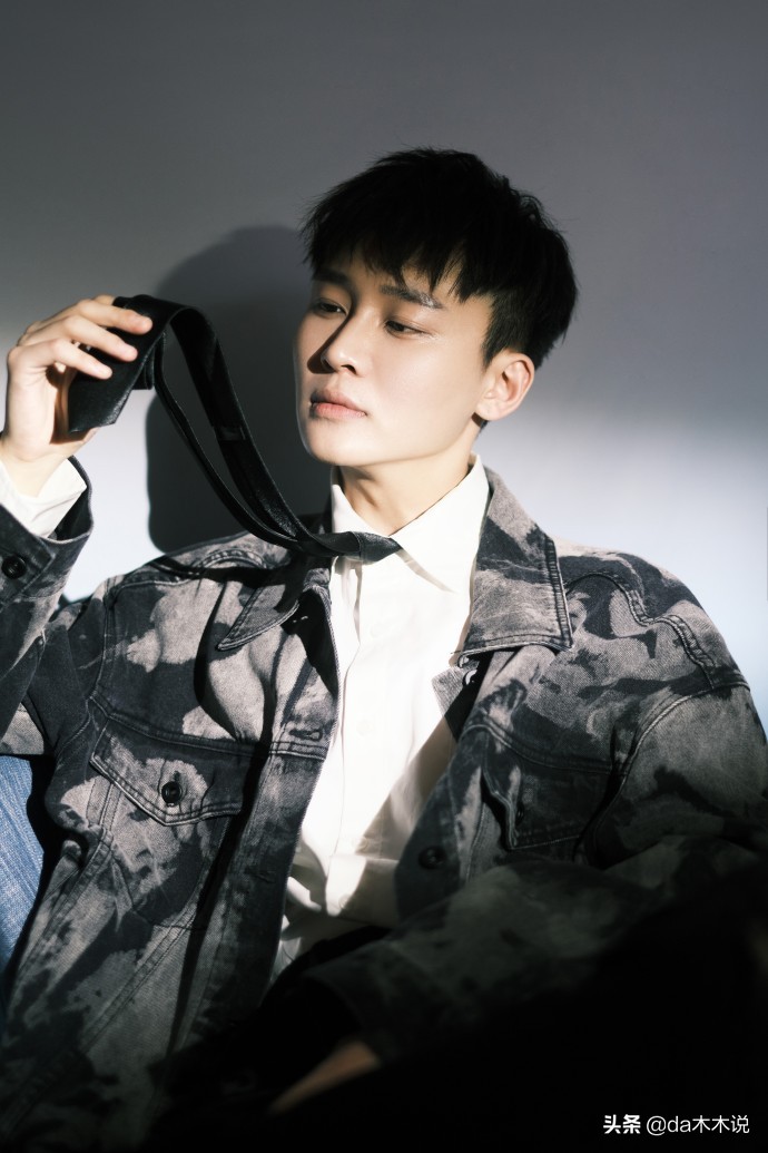 "Double-faced Detective" starts tonight, Liu Yijun, Liu Yitong and his ...