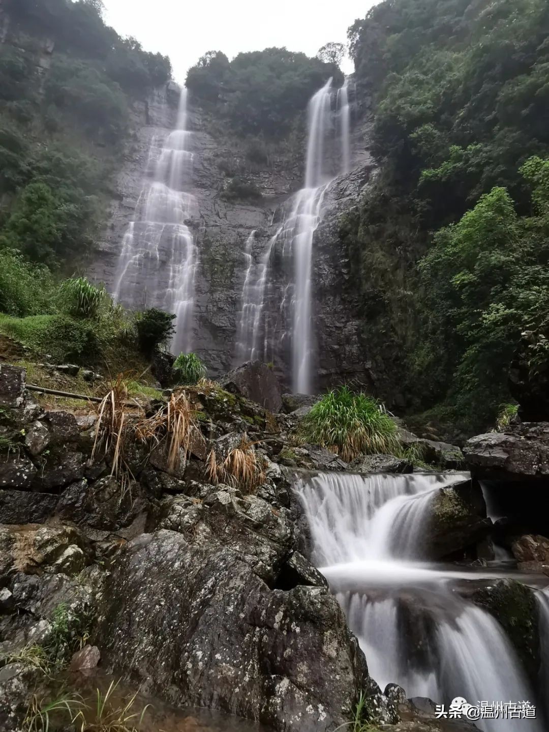 This famous waterfall in Wenzhou has few tourists, and it has plenty of ...