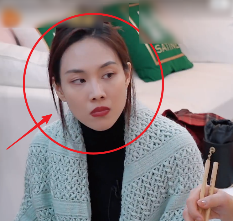 The highest high-value sister eats hot pot, Yang Yulin Wang Yu is more ...