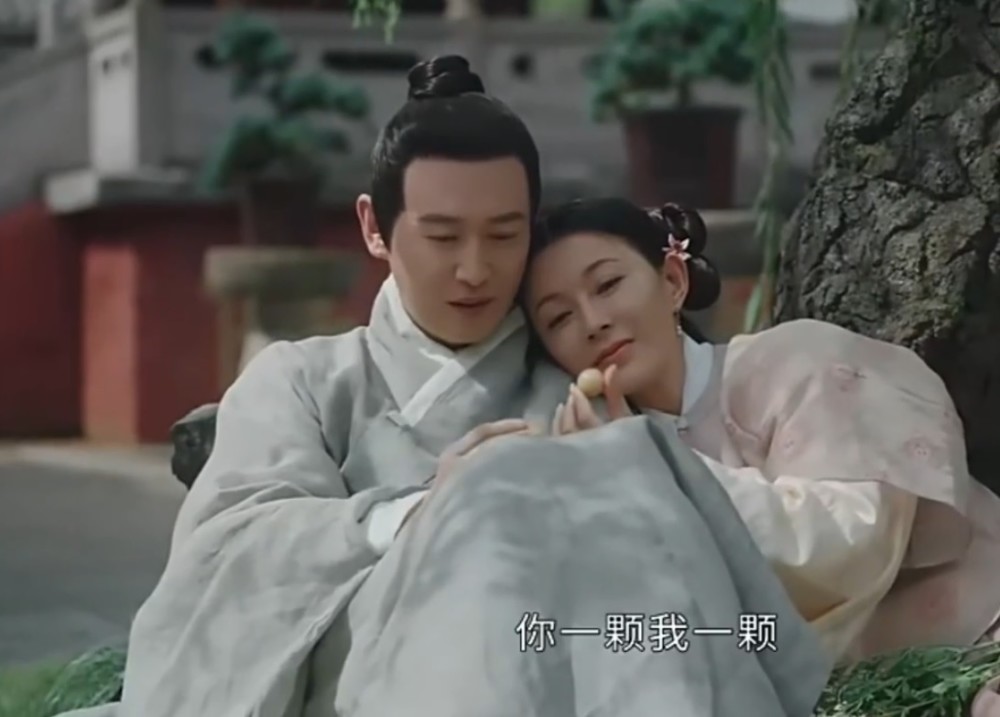 Sun Xun and Shen Qingyao in "Jade House Spring" - iNEWS