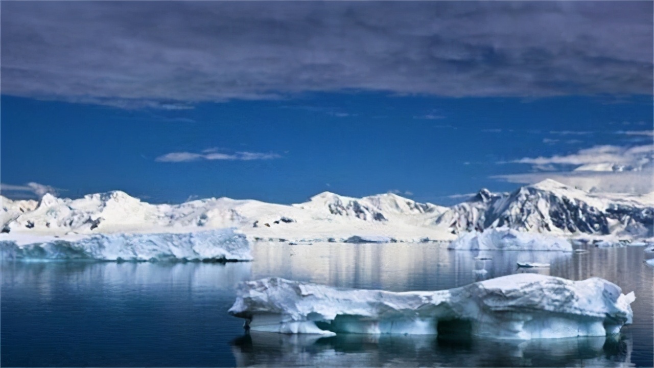 Are there unknown creatures under the ice in Antarctica? - iNEWS