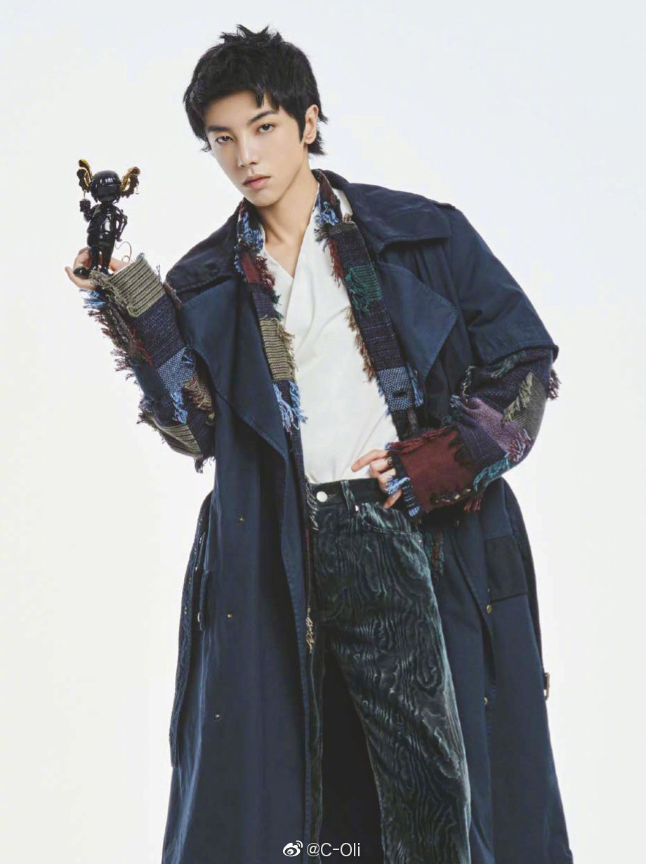 Hua Chenyu——Standing in the bright corner without the use of powder and ...