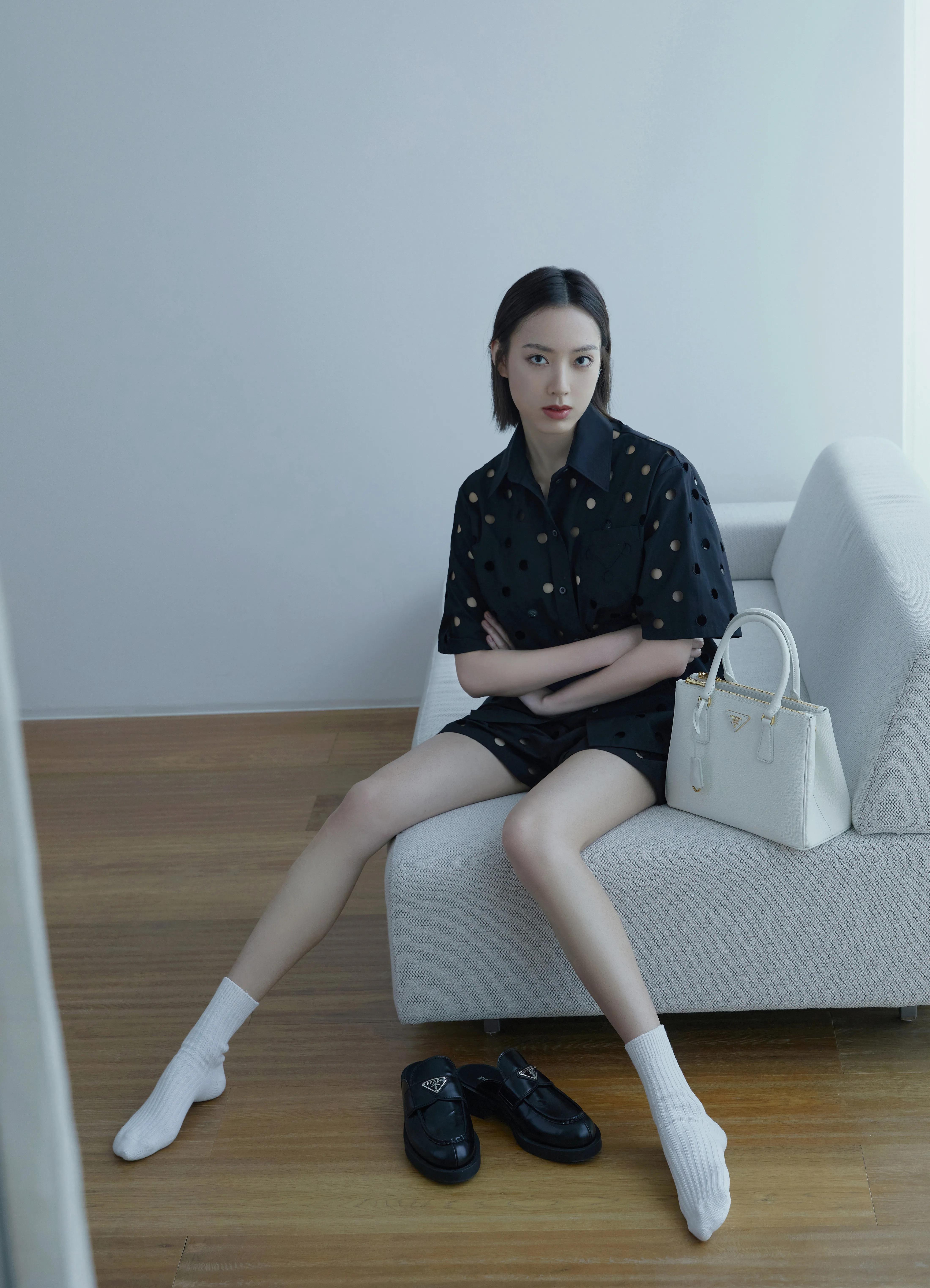 Celebrity beauties: Zhang Doudou, Sun Jialing, He Sui Photo Album - iNEWS