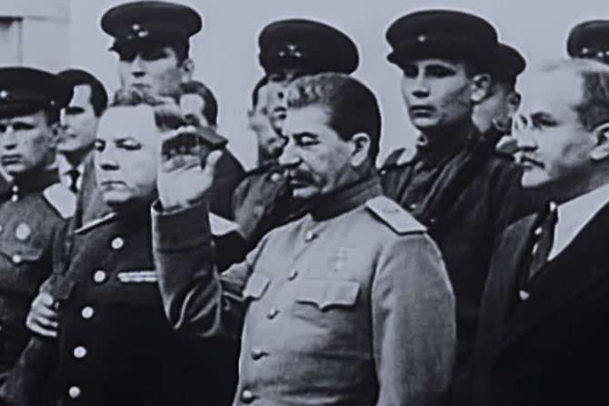 In order to let Stalin re-sign the Treaty, Mao Zedong is more than 60 ...