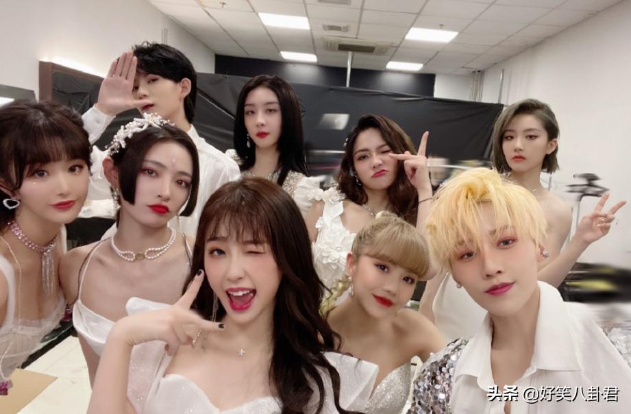 Yu Yan's birthday, the three members of THE9 celebrated their birthdays ...