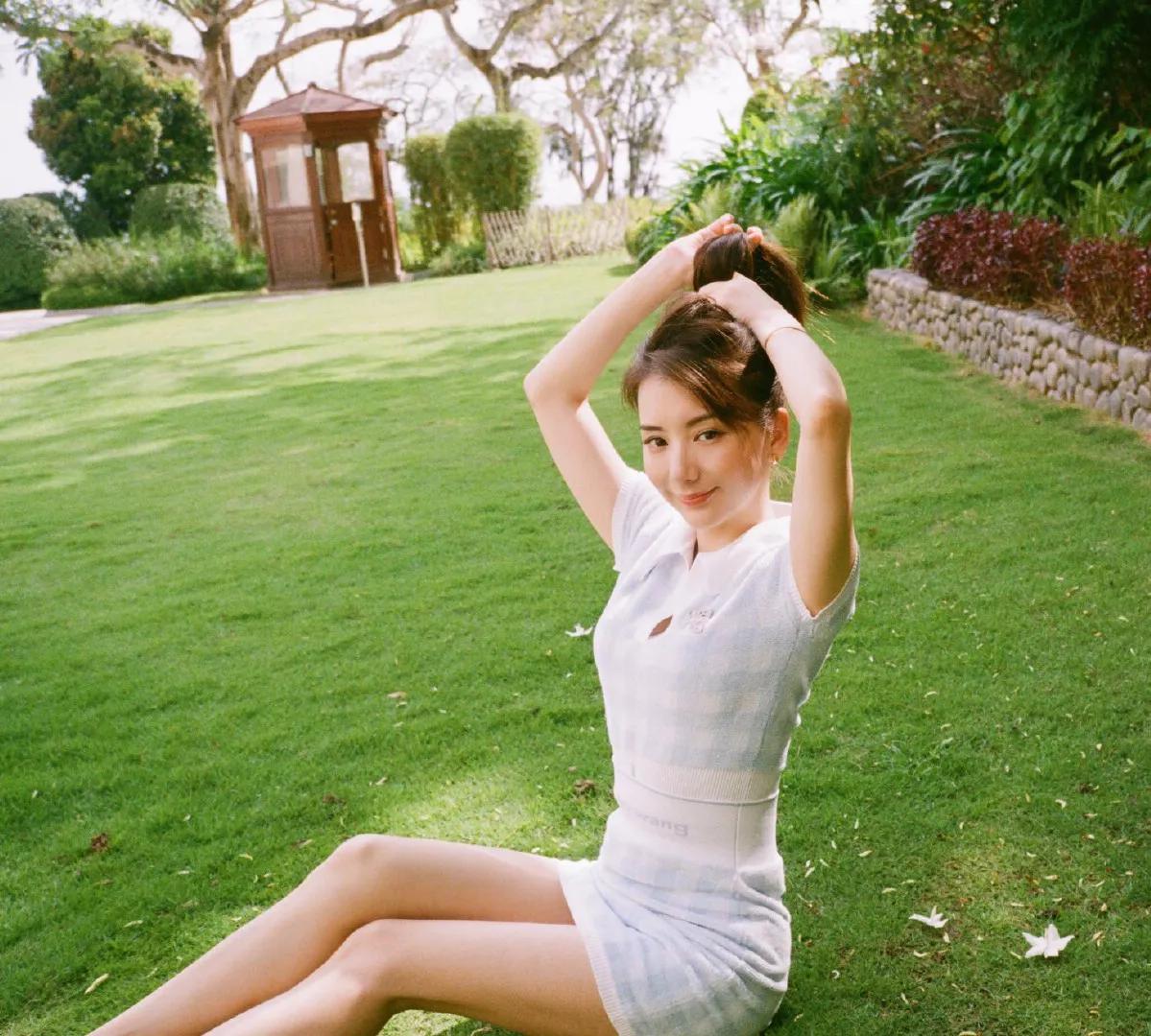 Aaron Kwok's wife Fang Yuan sends beautiful pictures of spring day - iNEWS