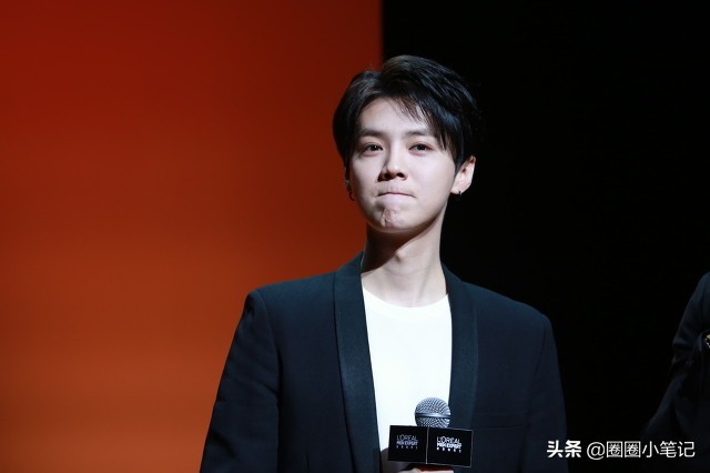 Highlights of today's entertainment: Yang Yang, Huang Jingyu, Lu Han ...