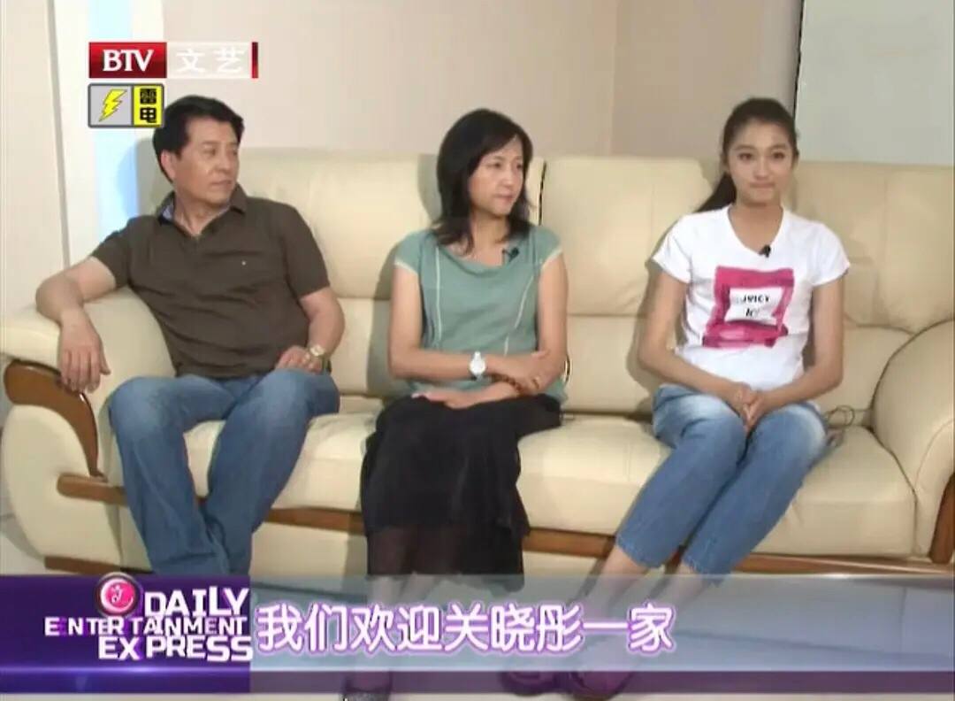 The road to fame of "Jingquan Gege" and her sister who disappeared behind her - iMedia