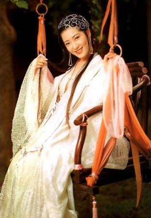 Why do traditional Chinese women "breast"? The Aesthetic Features of ...