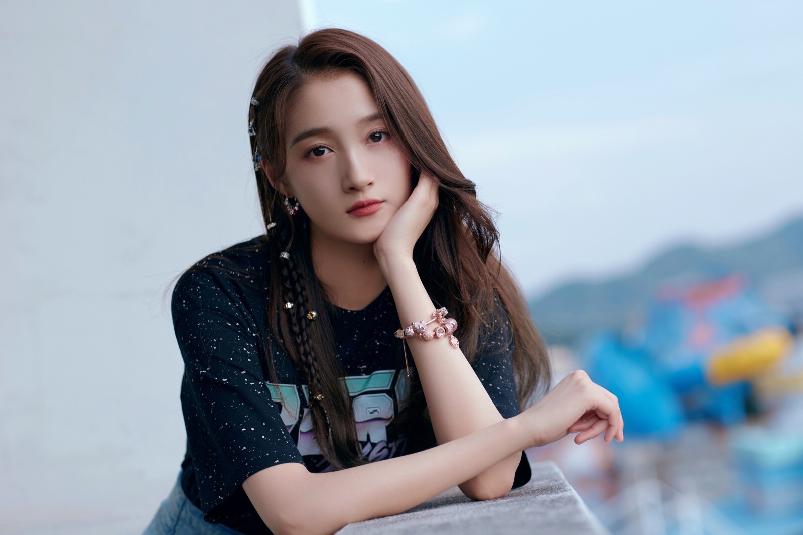 Entertainment Comments: Yang Yang, Gu Li Nazha, Zhao Liying, Kong Xueer, Wen Qi, Guan Xiaotong ...