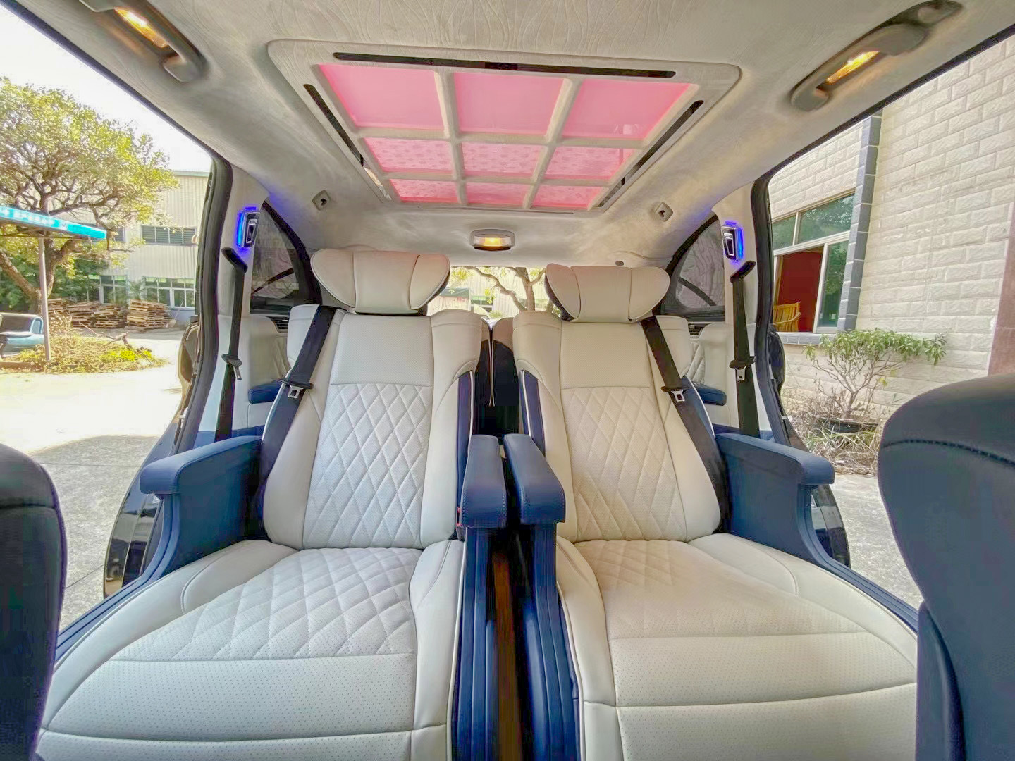 Mercedes-Benz R-Class interior modification refurbished mid-row with ...