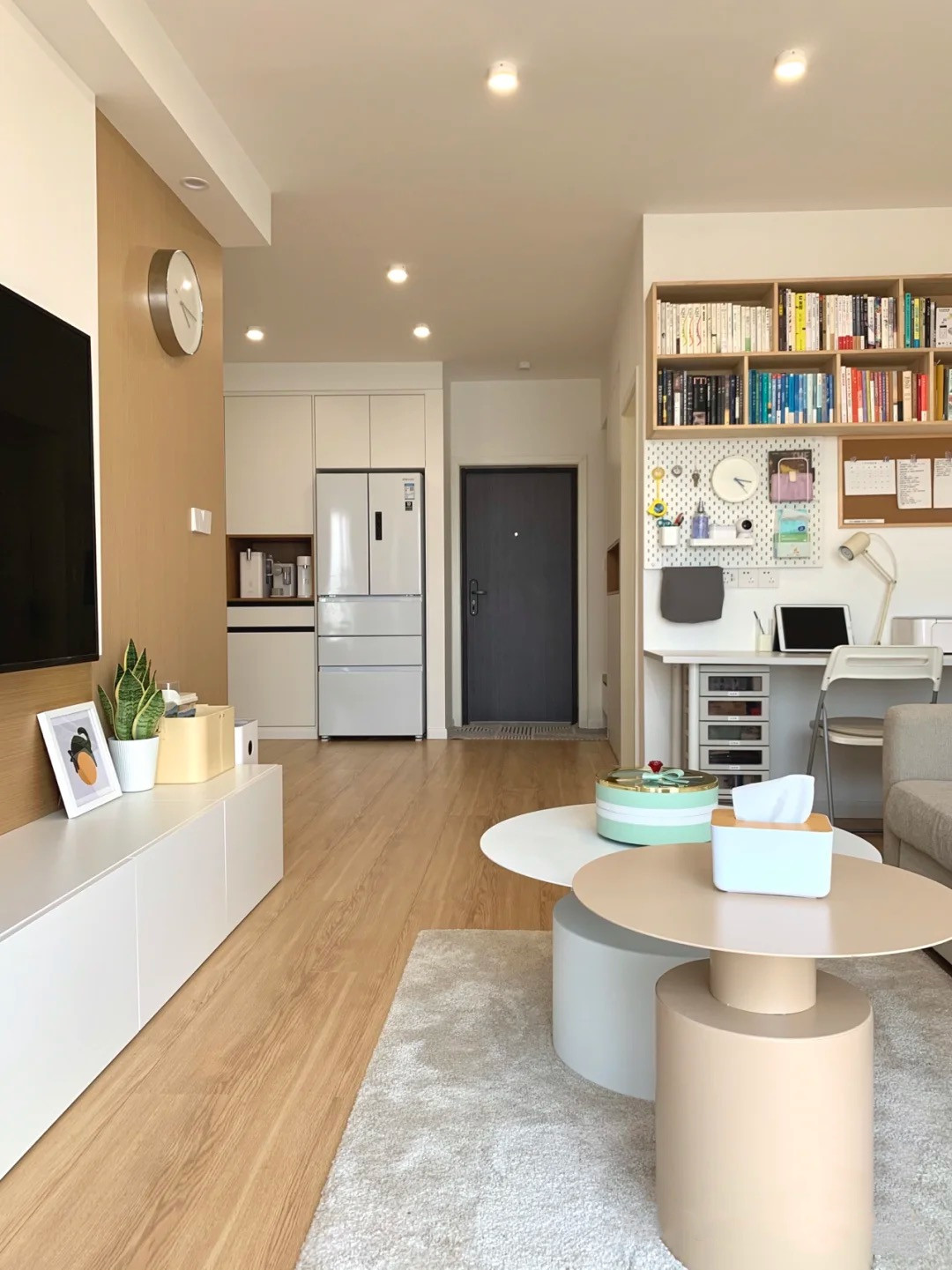 After seeing her 69 square meter new house, I really want to live in it ...