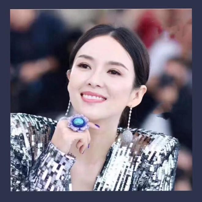 The largest ring in the world's limited edition of three pieces is in ...