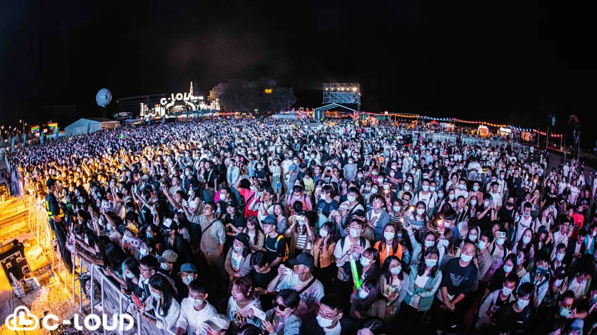 The world's top 100 DJ KAKA Li Yike appeared in the C-LOUD Music ...