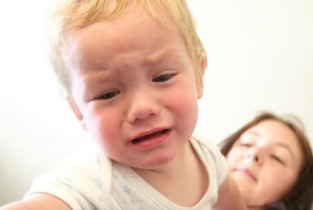 A baby who was excited about seeing "milk" suddenly becomes unwilling ...
